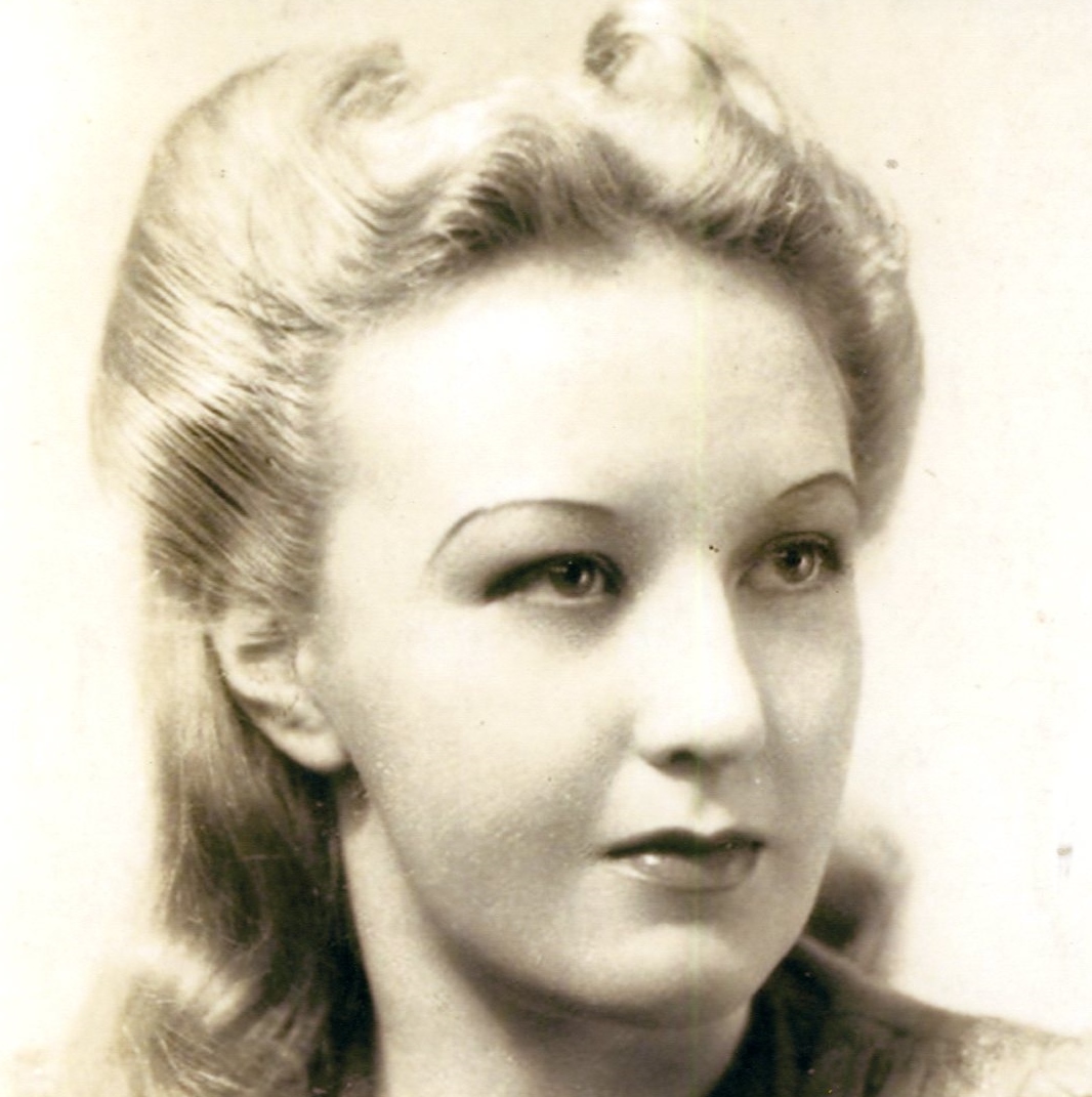 Eva Beynon - Woww